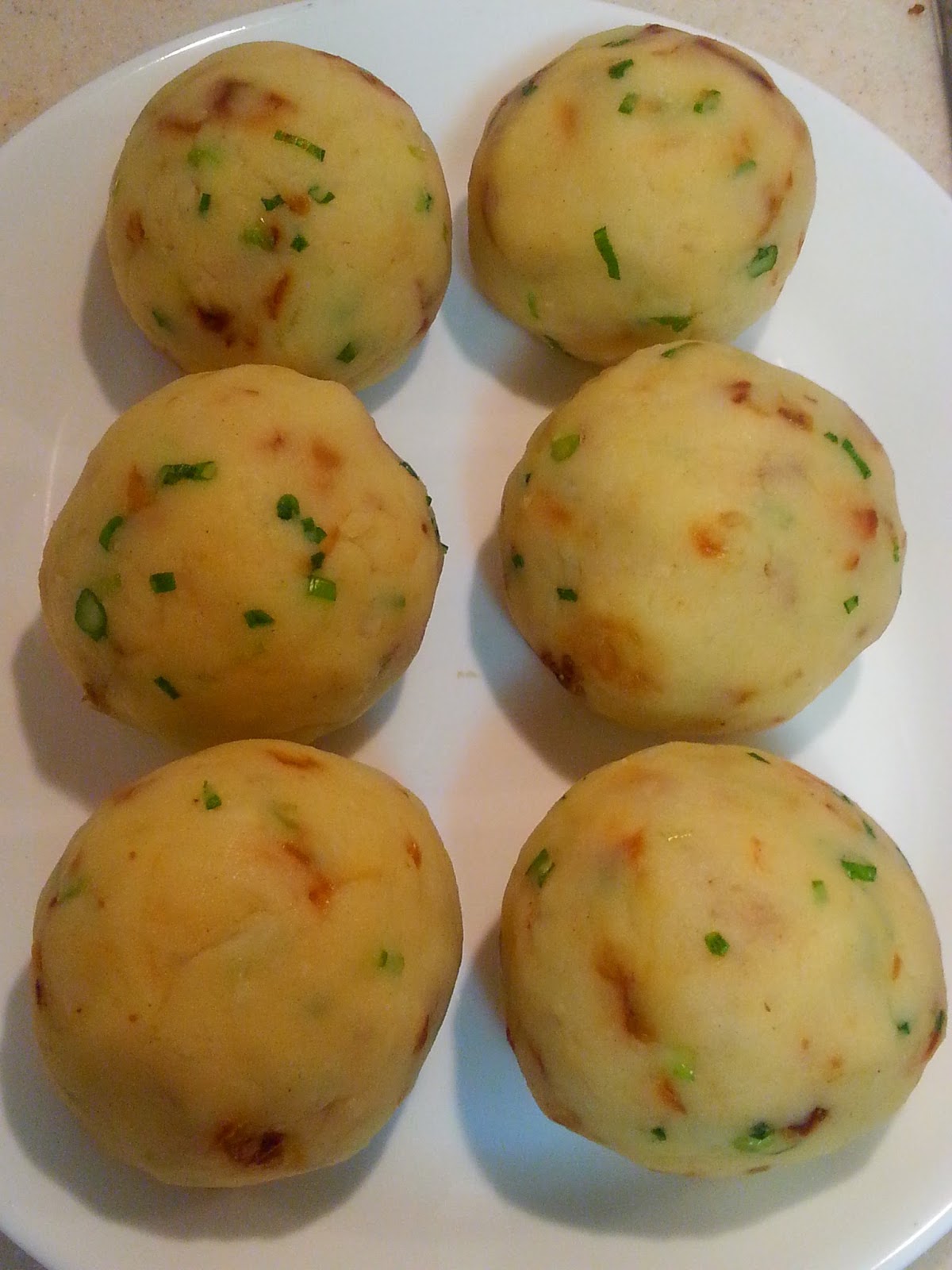 Hani's Kitchen: Kentang Ball Soup